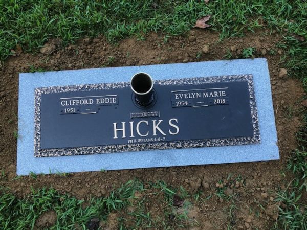 Christian Memorials & Signs | Dexter, MO