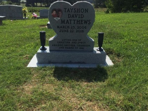 Christian Memorials & Signs | Dexter, MO